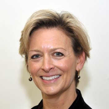 Business People: Professional Women's Group Fetes Gross